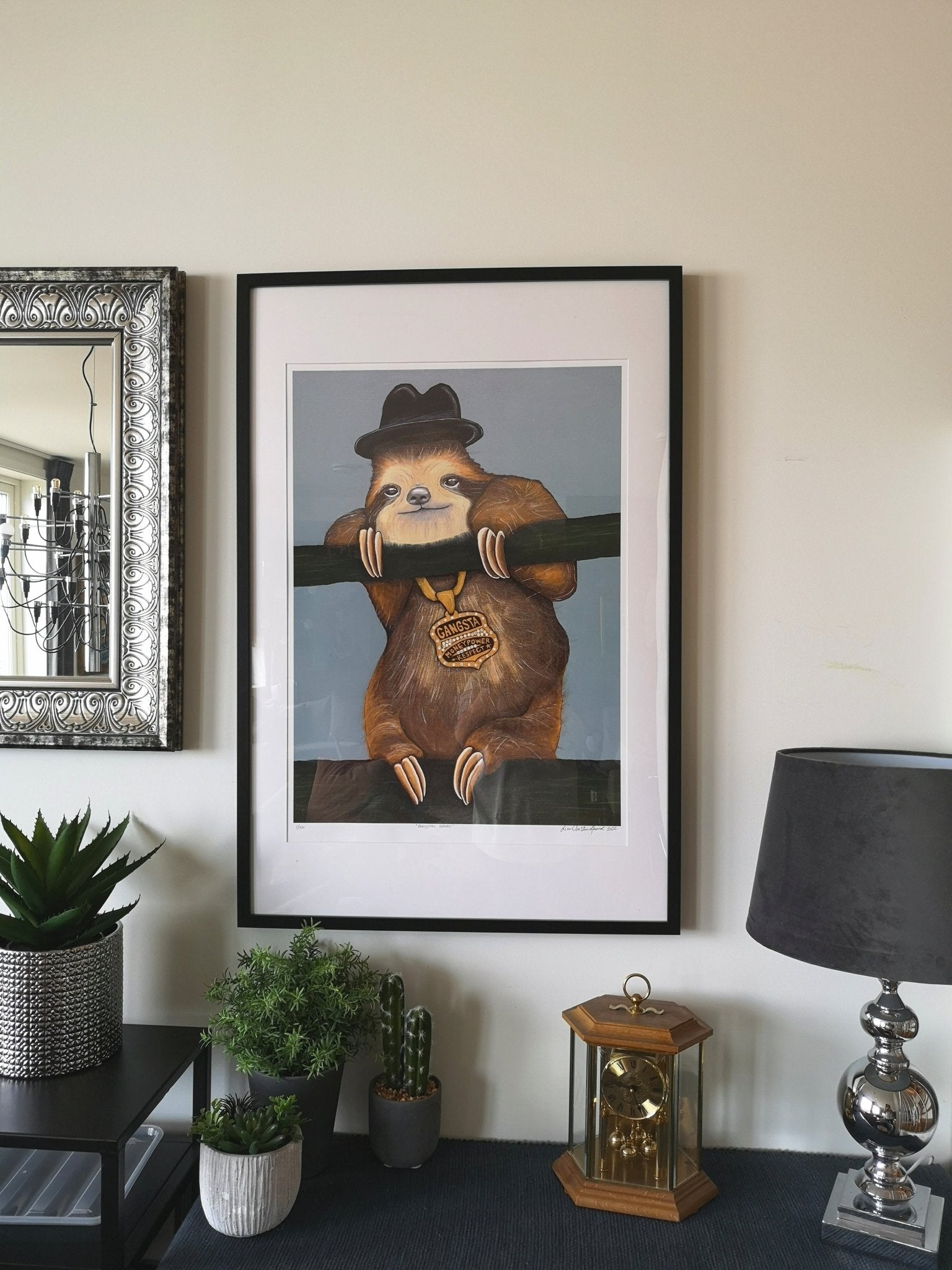 "Gangsta Sloth" velg størrelse – Art By Hamre
